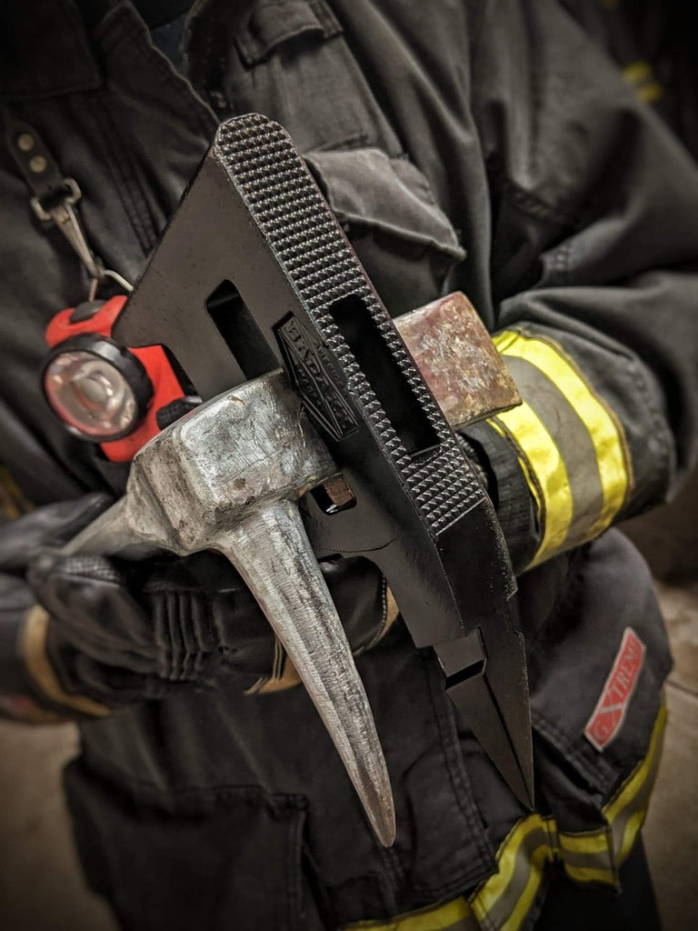 Hickory Handle Badaxx – The Badaxx